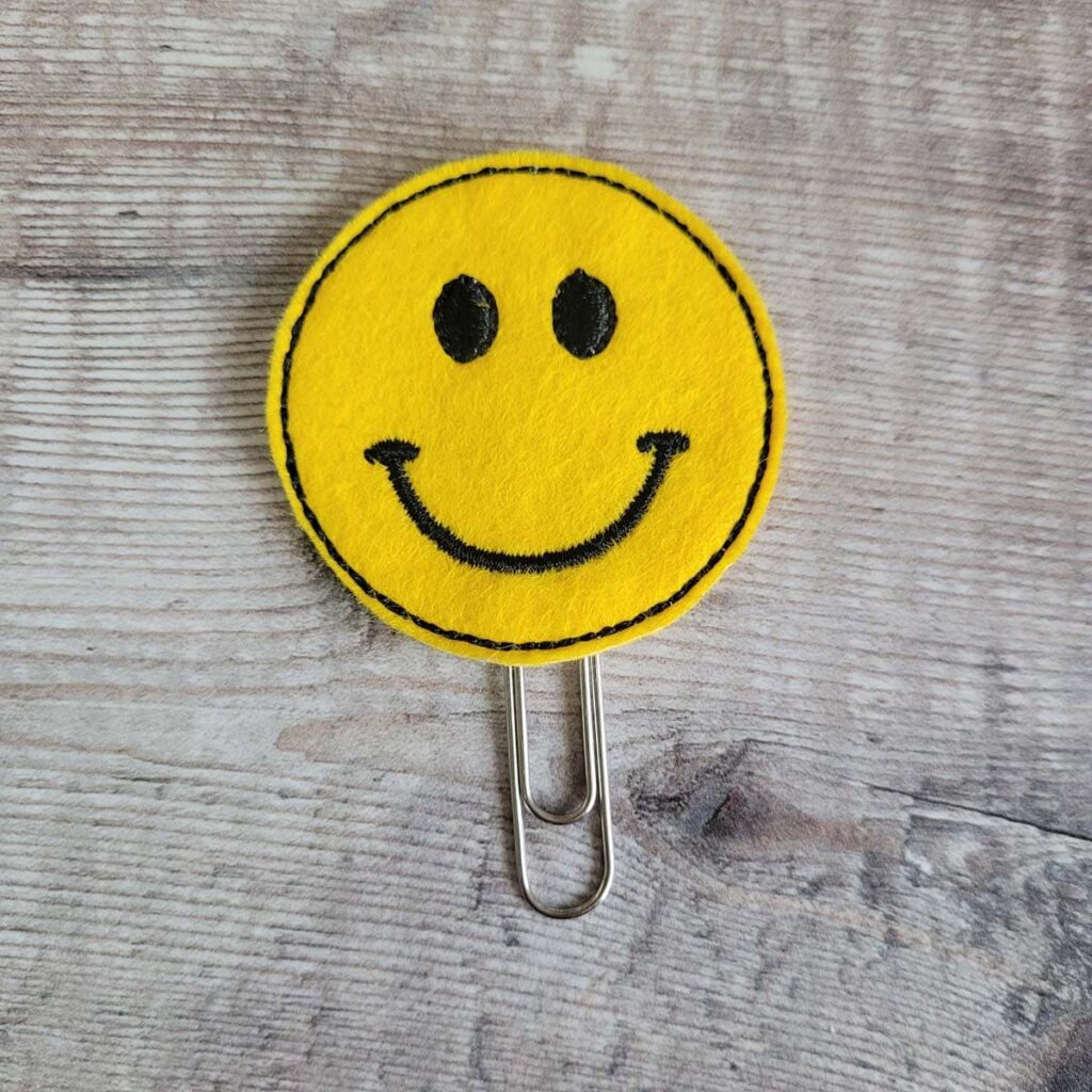 Smiley Face Planner Clip – Dorky Planner Girls